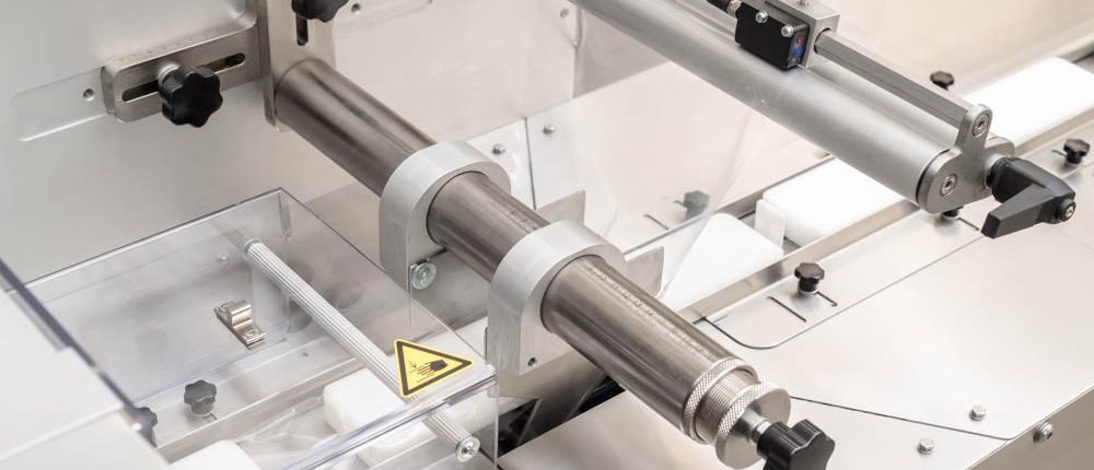 horizontal flow wrapping and automatic flow pack machinery